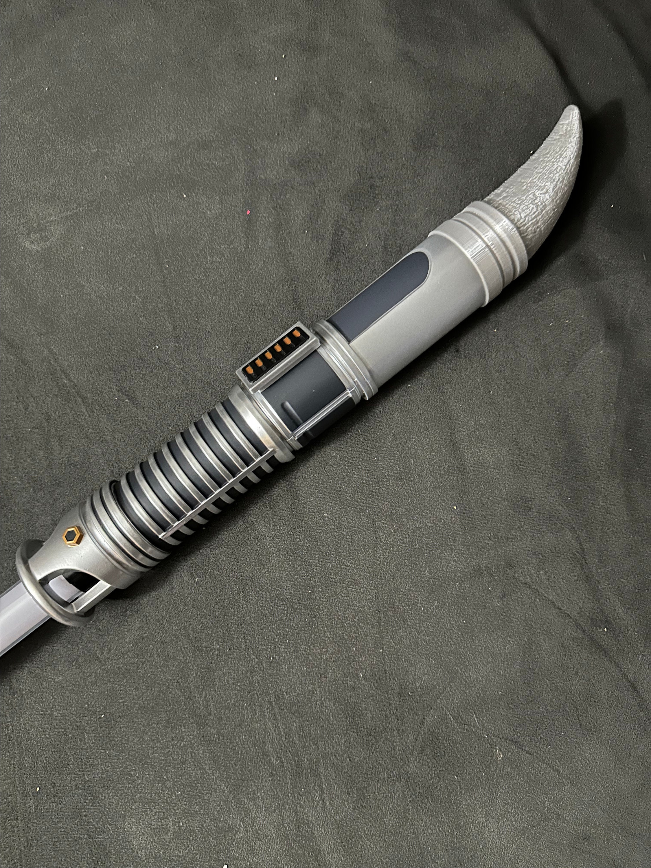 Rancor Tooth Lightsaber Pommel galaxy's Edge Savi's Workshop and Lgt ...