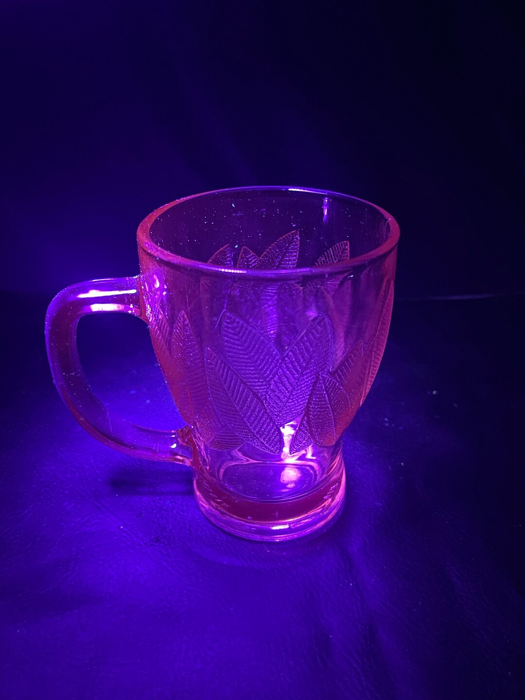 Vintage MCM KIG Indonesia Pink Glass Feather Coffee Mug With Beautiful ...