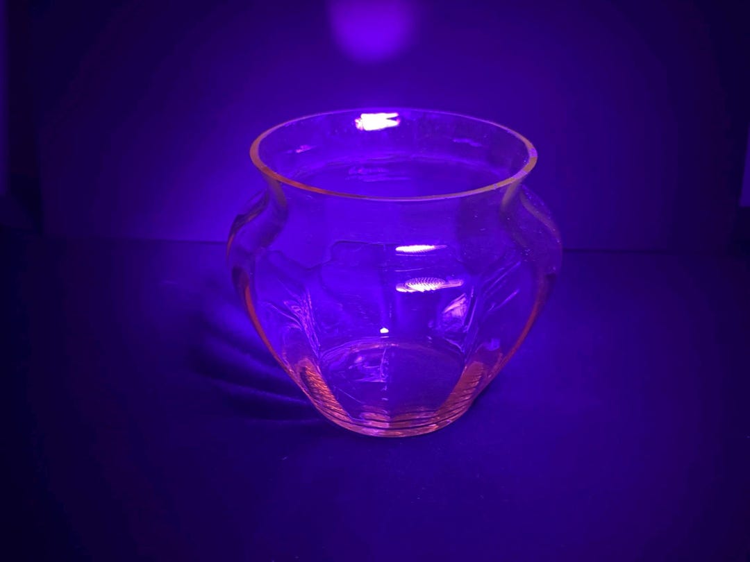 Vintage Pink Depression Glass Vase - Optic Rib Pattern - UV Reactive ...