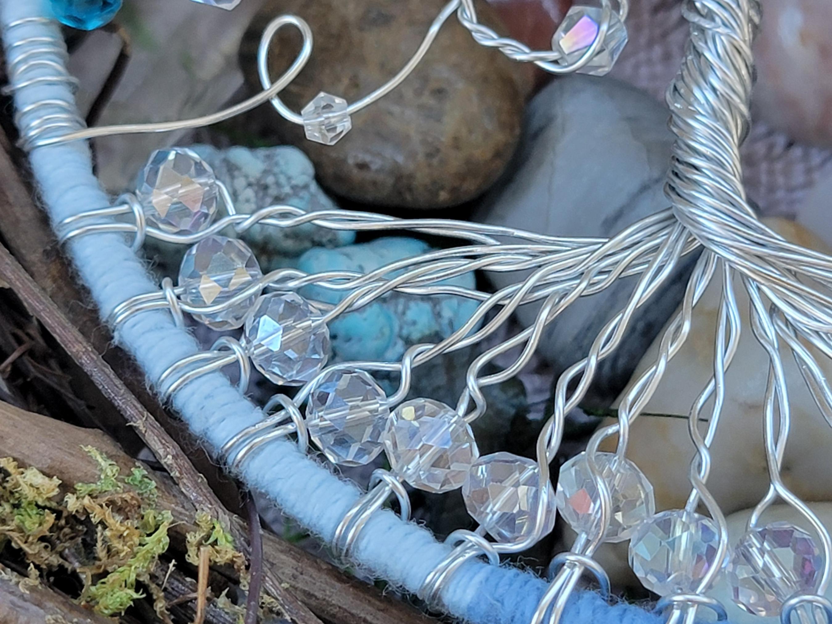 Winter Theme Wire Wrapped Tree, Frosty Landscape Wall Decor, Indoor ...