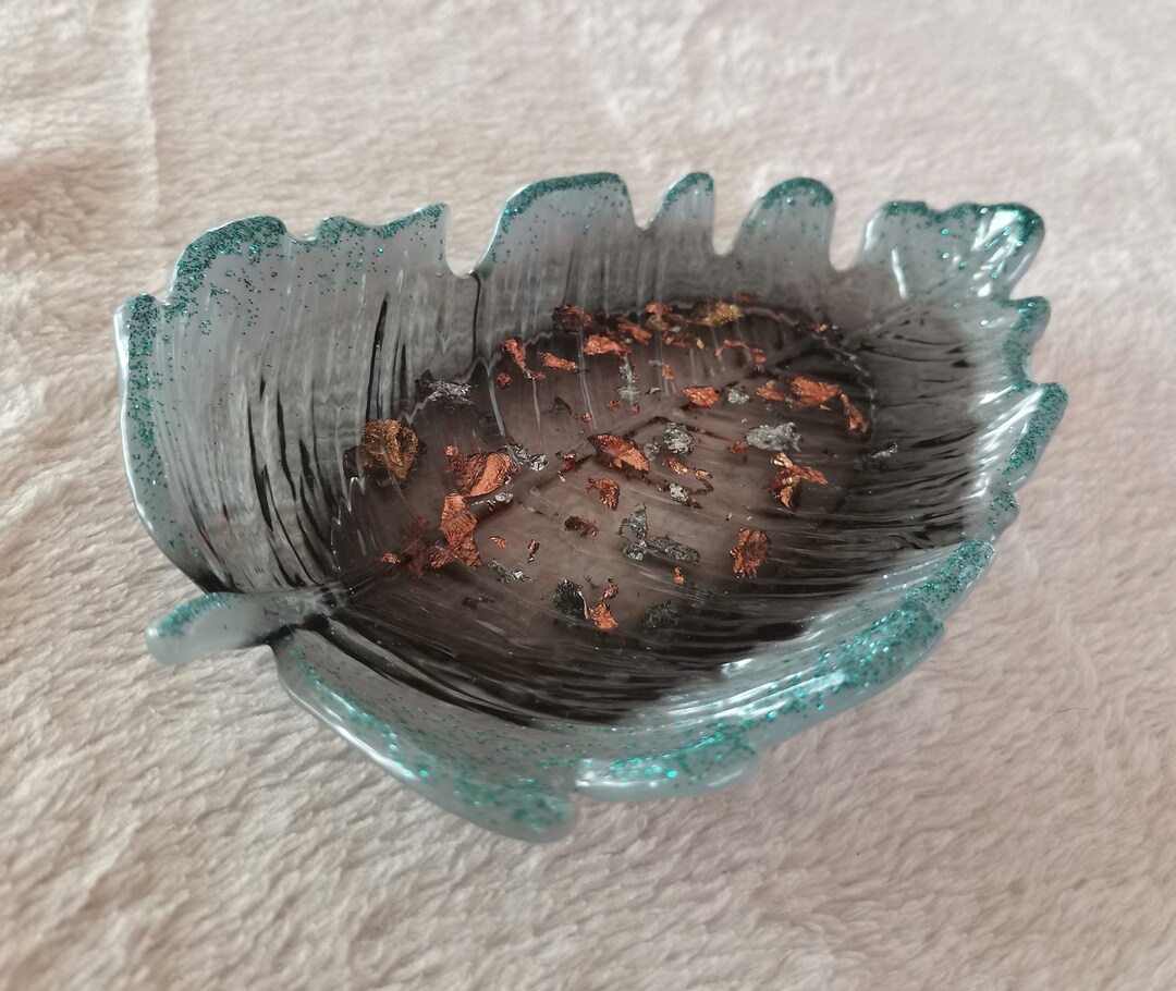 Decorative Cup Trays in Epoxy Resin and Gold Leaf Trinket Tray for ...
