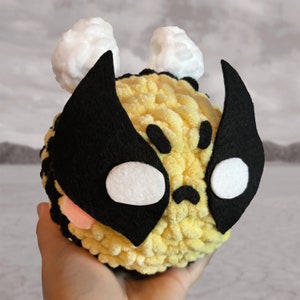 Deadpool and Wolverine Crochet Bees - Etsy UK