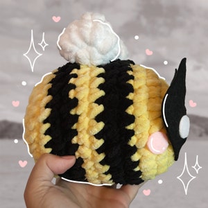 Deadpool and Wolverine Crochet Bees - Etsy UK