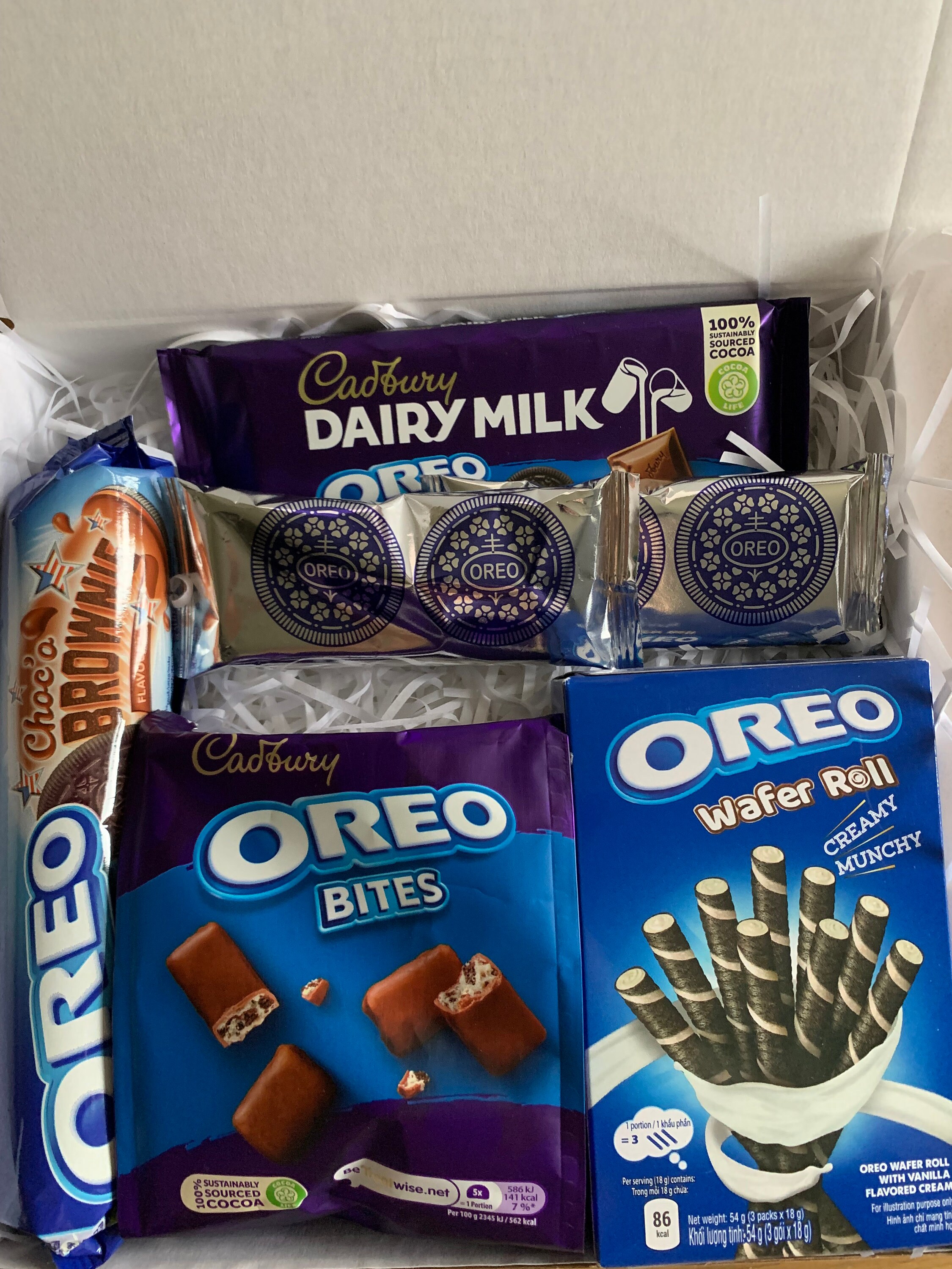 Oreo's Hamper Gift Box - Any Occasion Gift Box, Mothers Day, Fathers ...