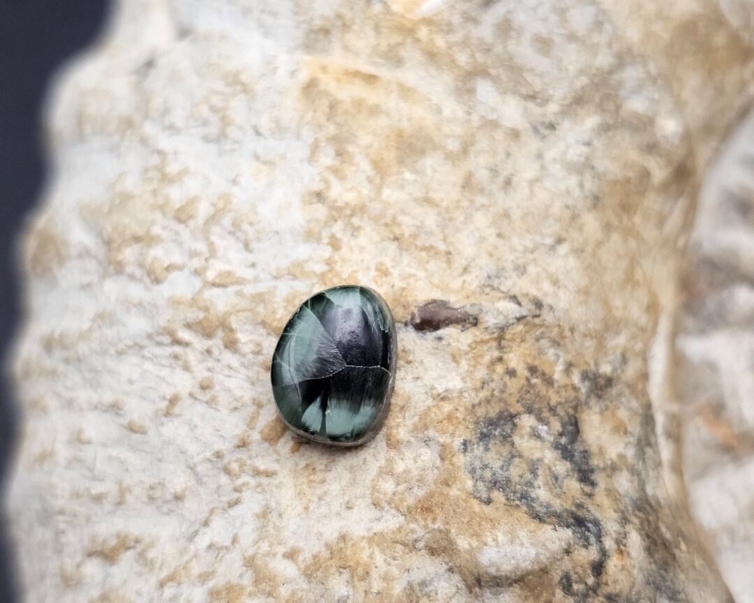 Michigan Isle Royale Greenstone Lake Superior Cab Gemstone - Etsy