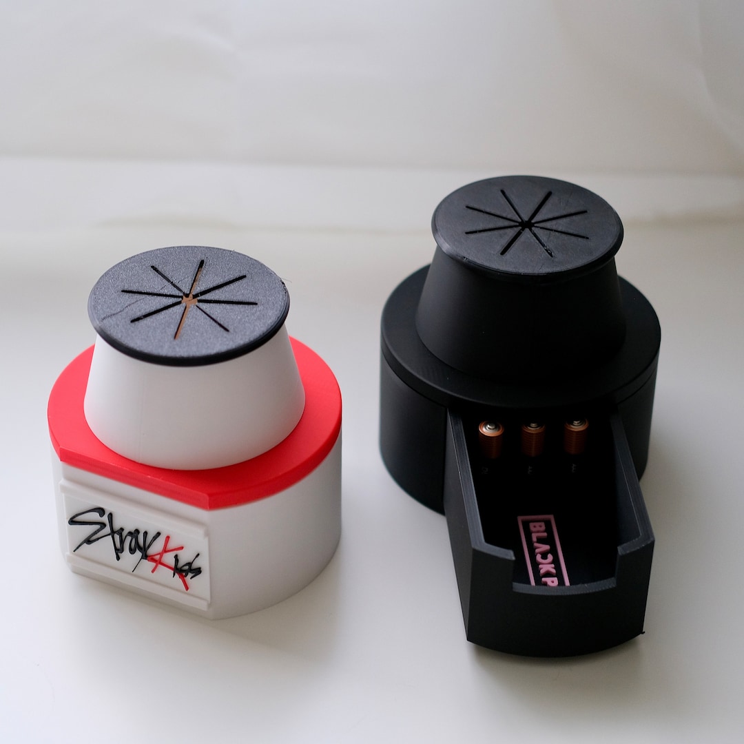 Universal K-pop Lightstick Stand (customizable) - Etsy