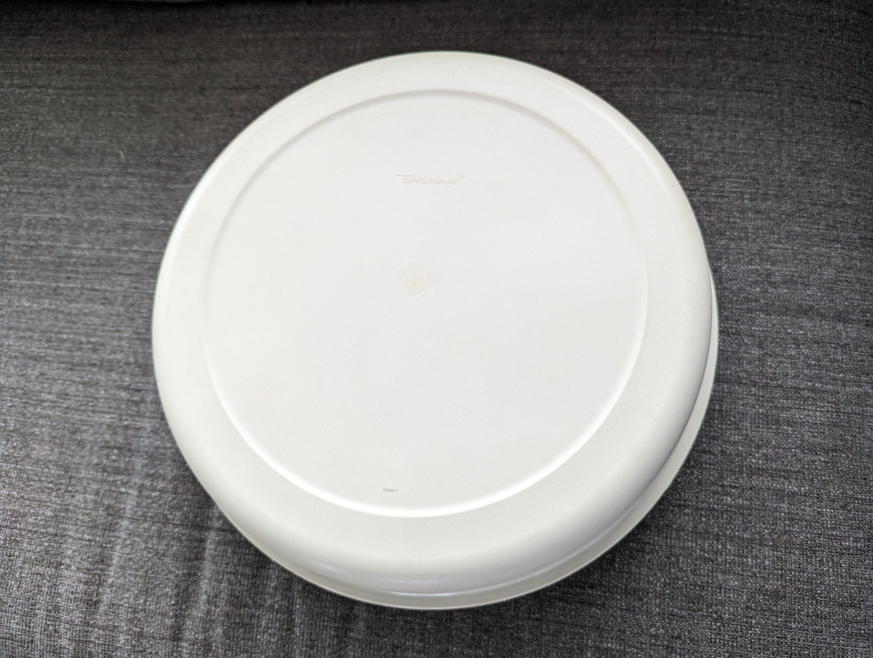 Vintage Tupperware Fruit / Veggie Tray With Lid - Etsy