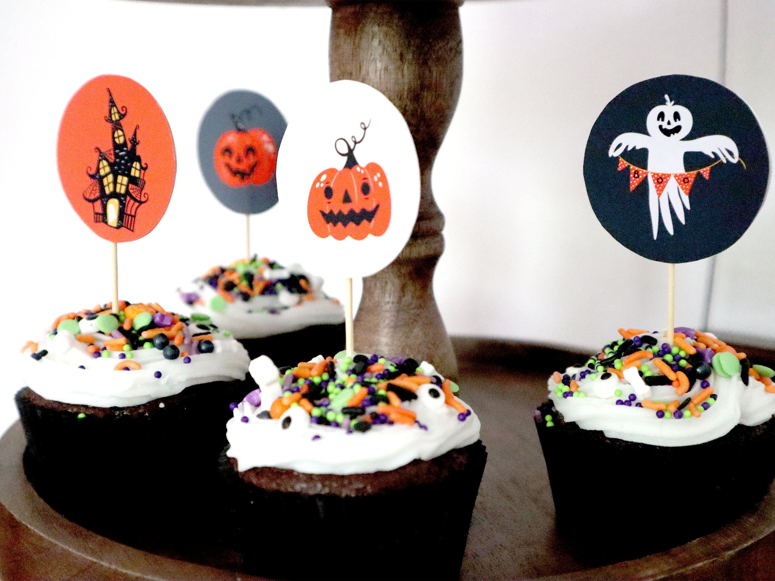RETRO HALLOWEEN CUPCAKE Topper Printable, Halloween Cupcake Topper ...