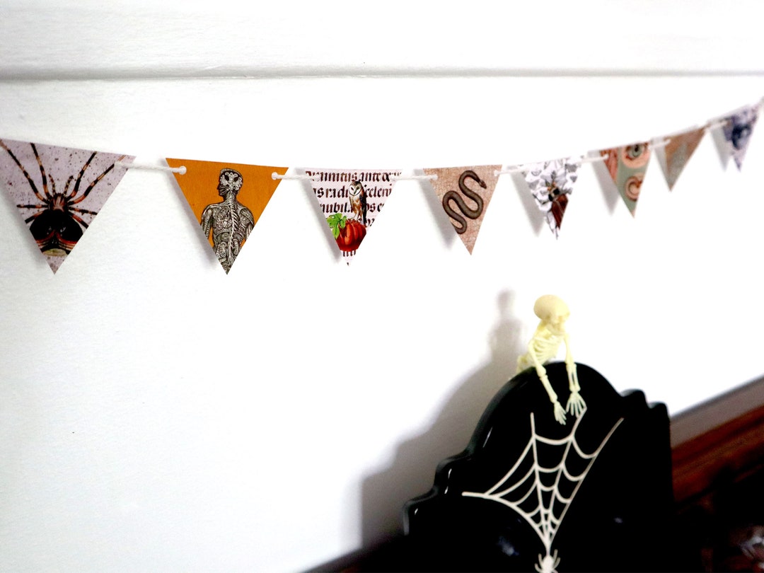 VINTAGE HALLOWEEN MINI Bunting Printable, Halloween Triangle Bunting ...