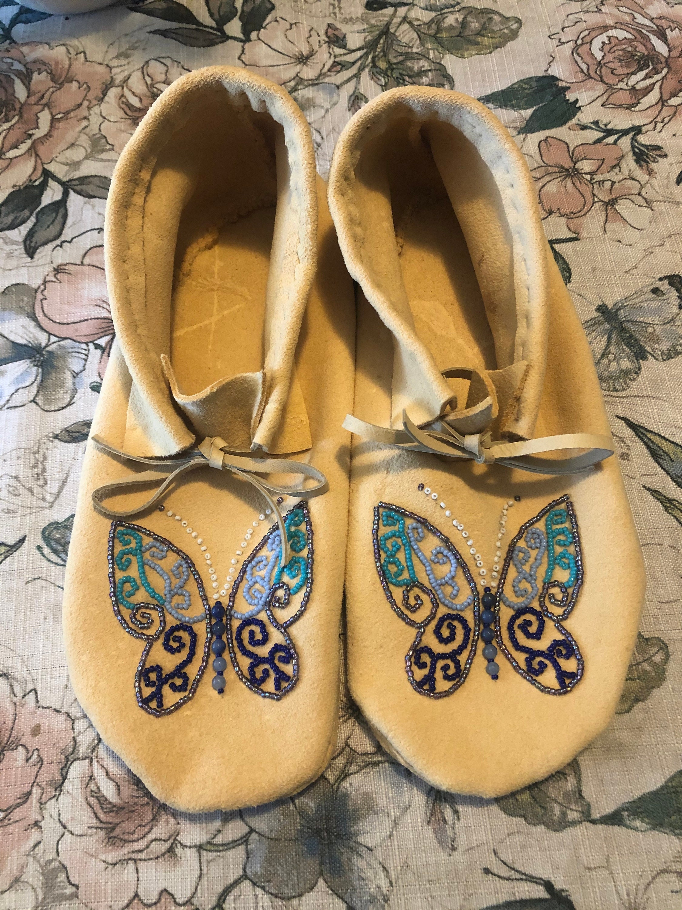 Handmade Traditional Butterfly Moccasins Tanned Cowskin or German ...