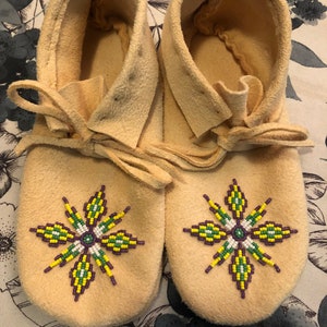 Handmade Traditional *ancient Burst* Beaded Moccasins - Buckskin - Etsy ...