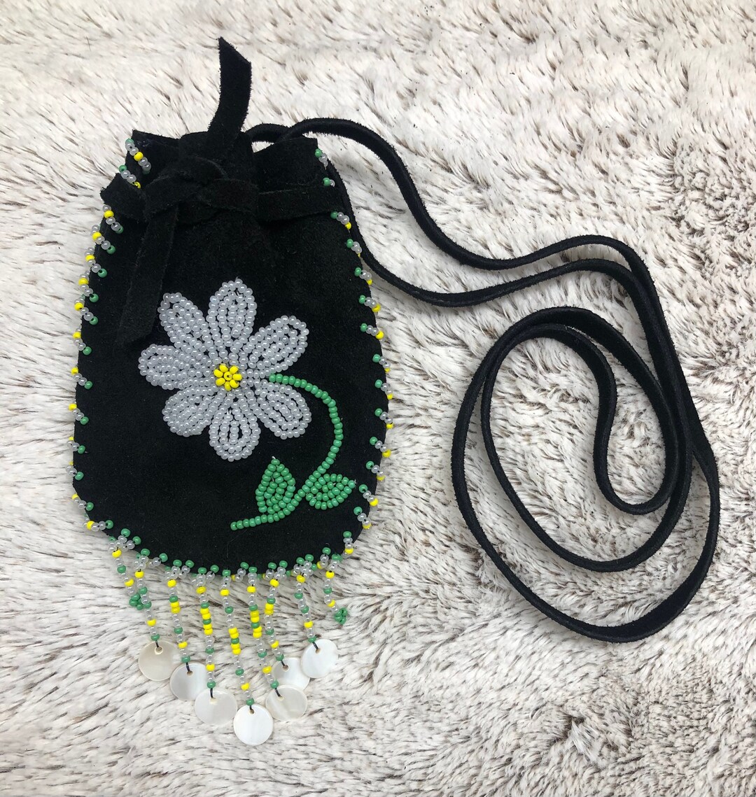 Daisy Beaded Leather Pouch - Etsy