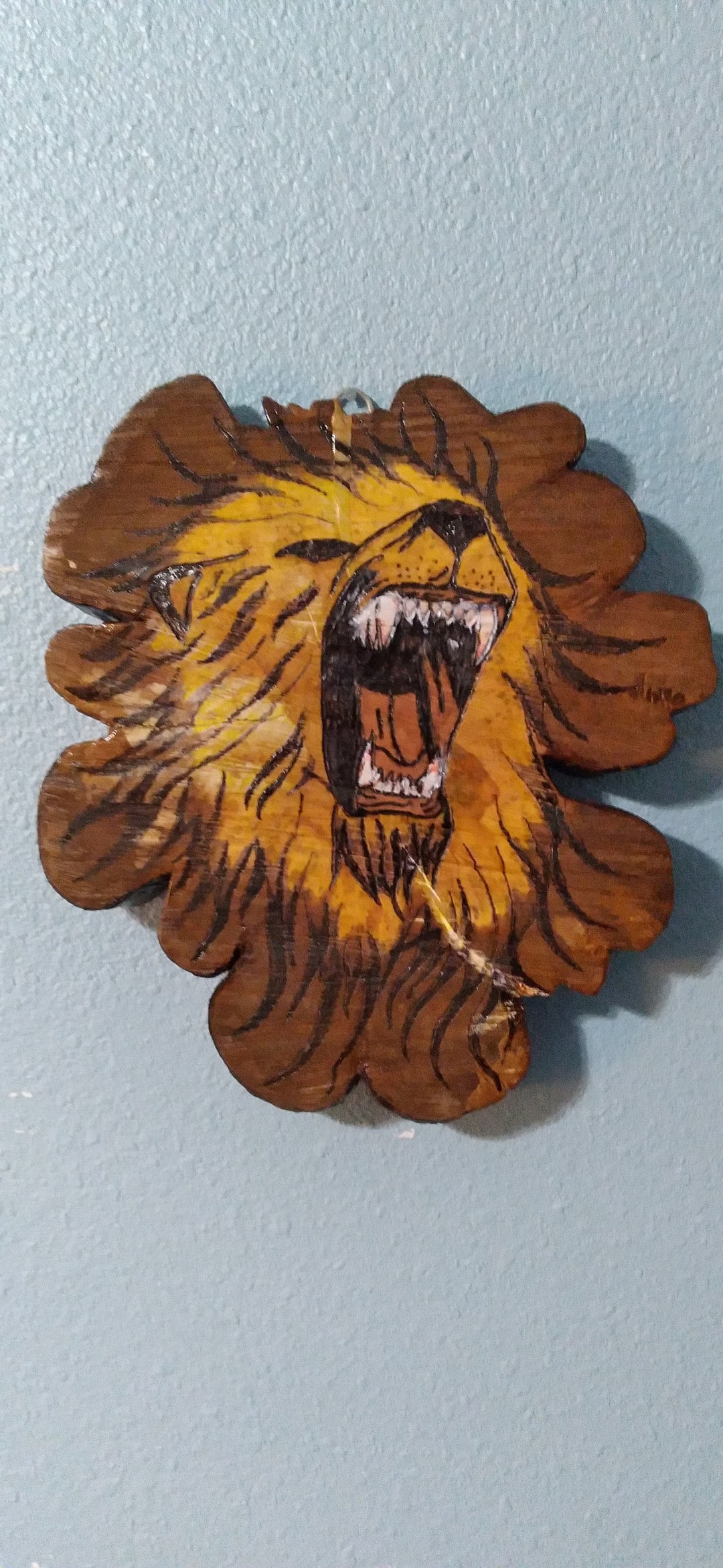 Custom Wood Burned and Painted Lion Head on Wood Tree Slab. Wall Decor ...