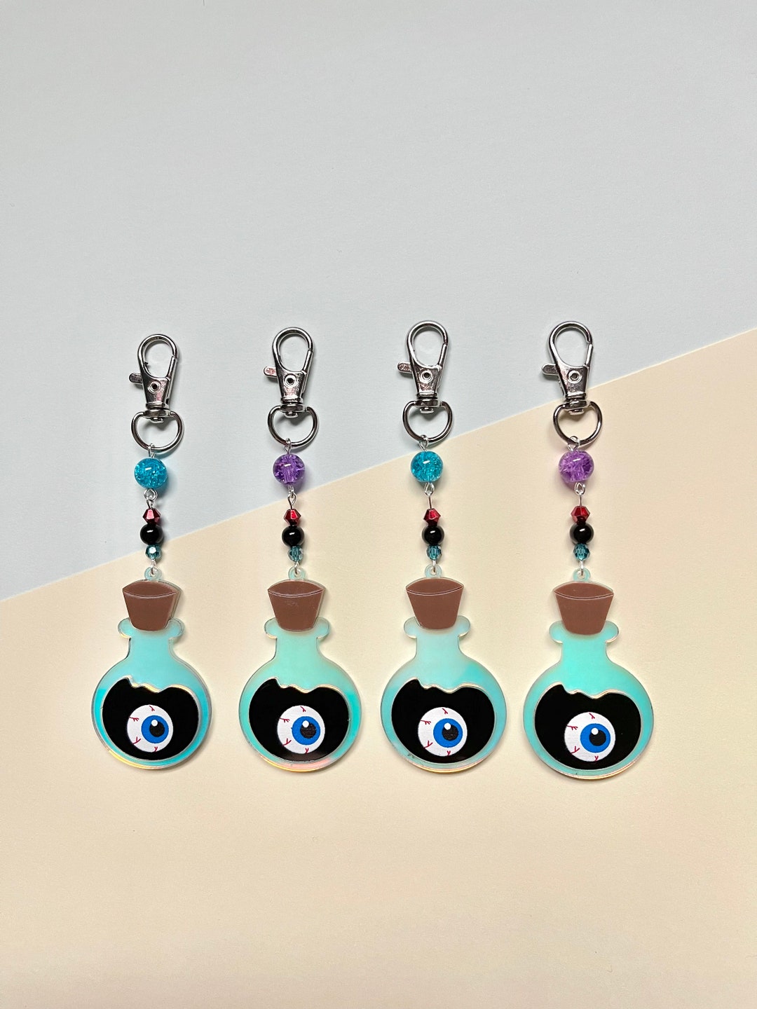 Spooky Potion Keychain/ Halloween / Beaded Keychain / Kawaii Keychain ...