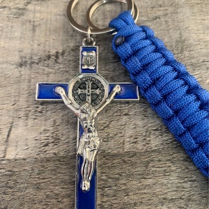 Paracord St Benedict Crucifix Keychain: Handmade Catholic Keychain - Etsy