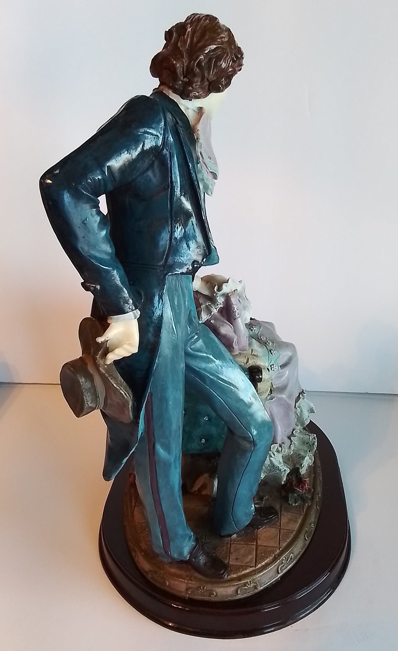 Vintage Meerchi Victorian Couple,female Seated With Flowers Hand ...