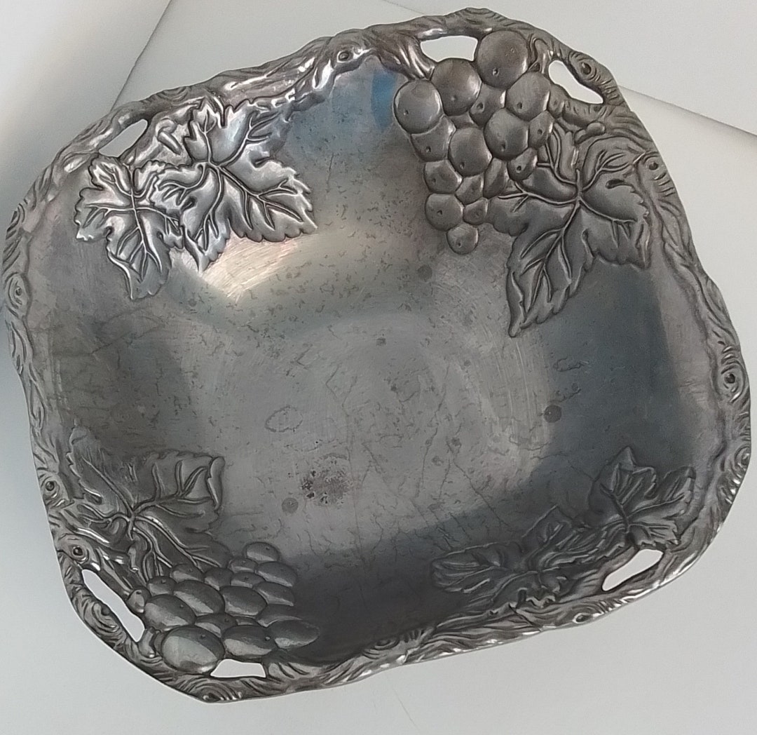 Arthur Court Grape Bowl 10" Metalware Aluminium Collectible - Etsy