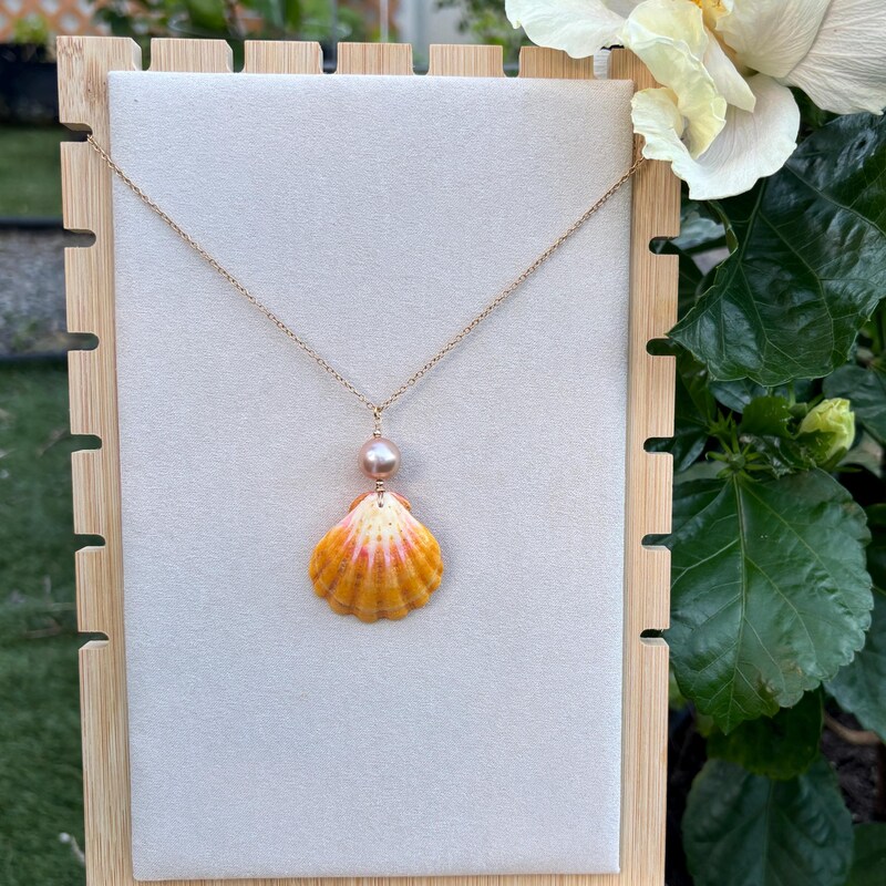 Sunrise Shell Necklace - Etsy