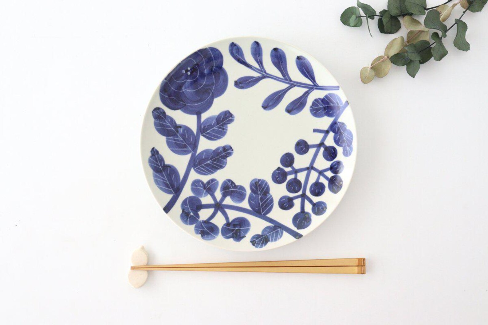 Fururu Rounbd Plate Blue Flower M | Hasami Ware - Etsy