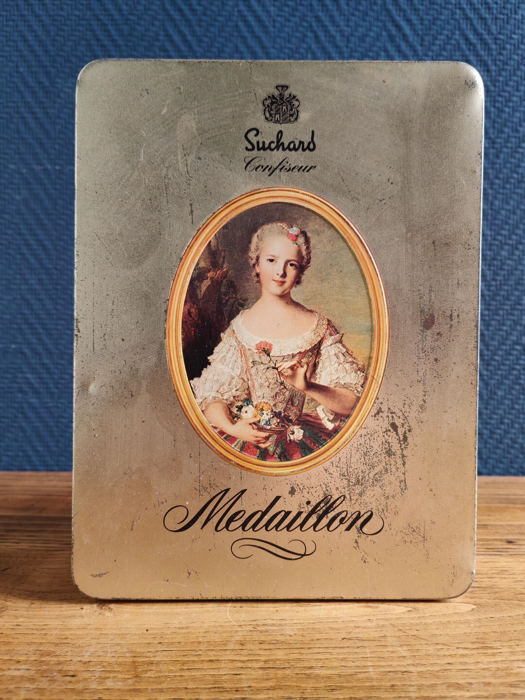 Vintage Suchard "medallion" Chocolate Box With 18th-century Style ...