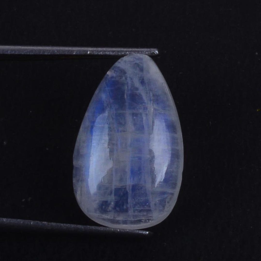 AA+ Quality White Natural Indian Blue Flash Fire Moonstone 9.00 Carat ...
