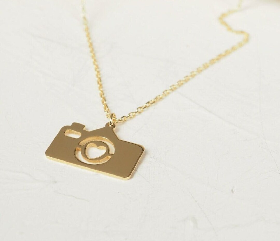 14k Solid Gold Camera Necklace: Minimalist Heart Pendant, Photographer ...