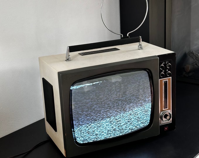 Vintage Portable Television / Tv Set From Japan /70s / Retro Sanyo TV ...