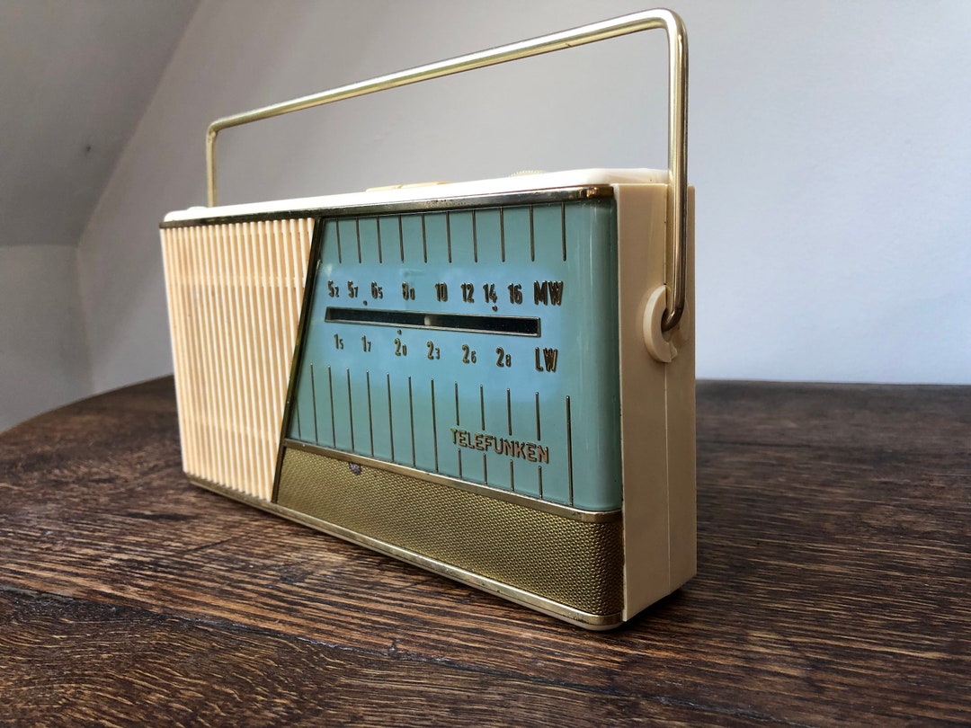 Vintage Telefunken Famulus 3971 Portable Transistor Radio (1958 ...