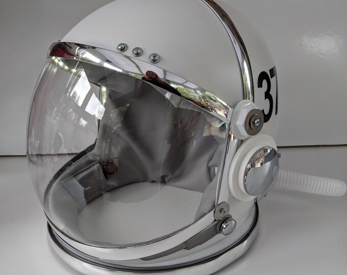 Deluxe Astronaut Helmet- With Light - Etsy