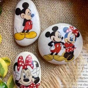 Mickey and Minnie Mouse Pebbles, Pebble Gift Box, Decorative Stones ...
