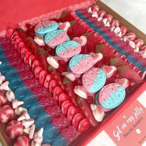 Love Pick and Mix 1kg, 500g Sweet Bag or Sweet Letter Box and Medium ...