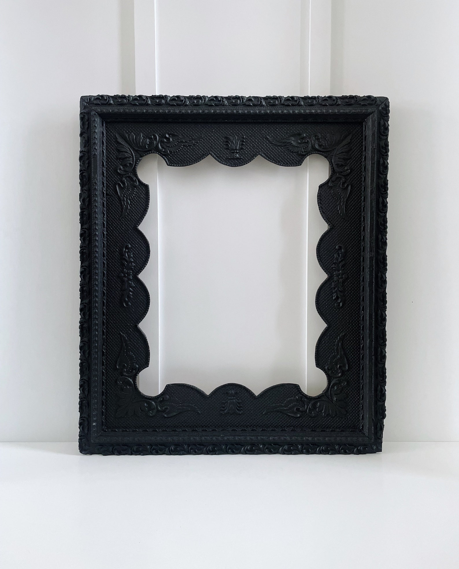 Antique Wood Carved Scalloped Picture Frame - Etsy