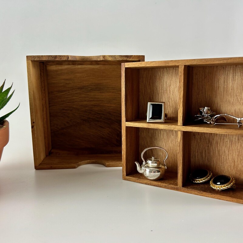 Trinket Shelf - Etsy