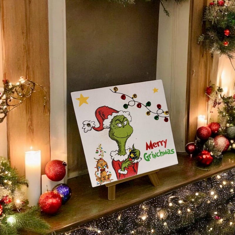 Grinch Table Centerpiece - Etsy