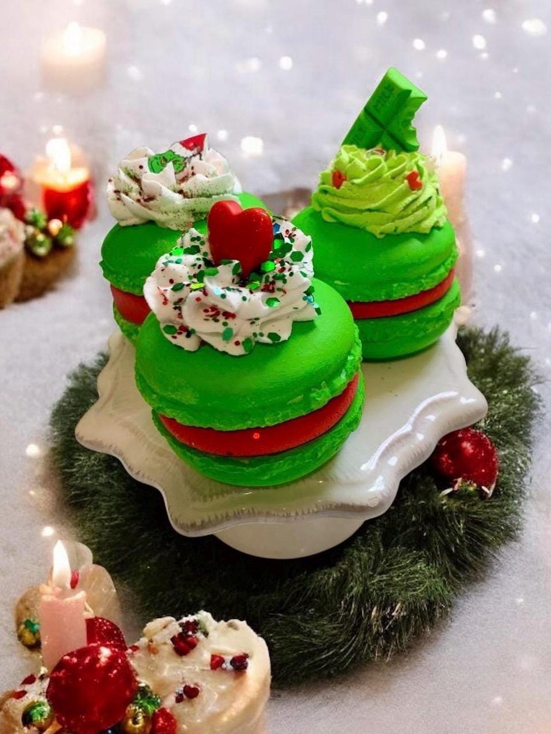 Grinch Inspired Christmas Macaron Trio - Etsy