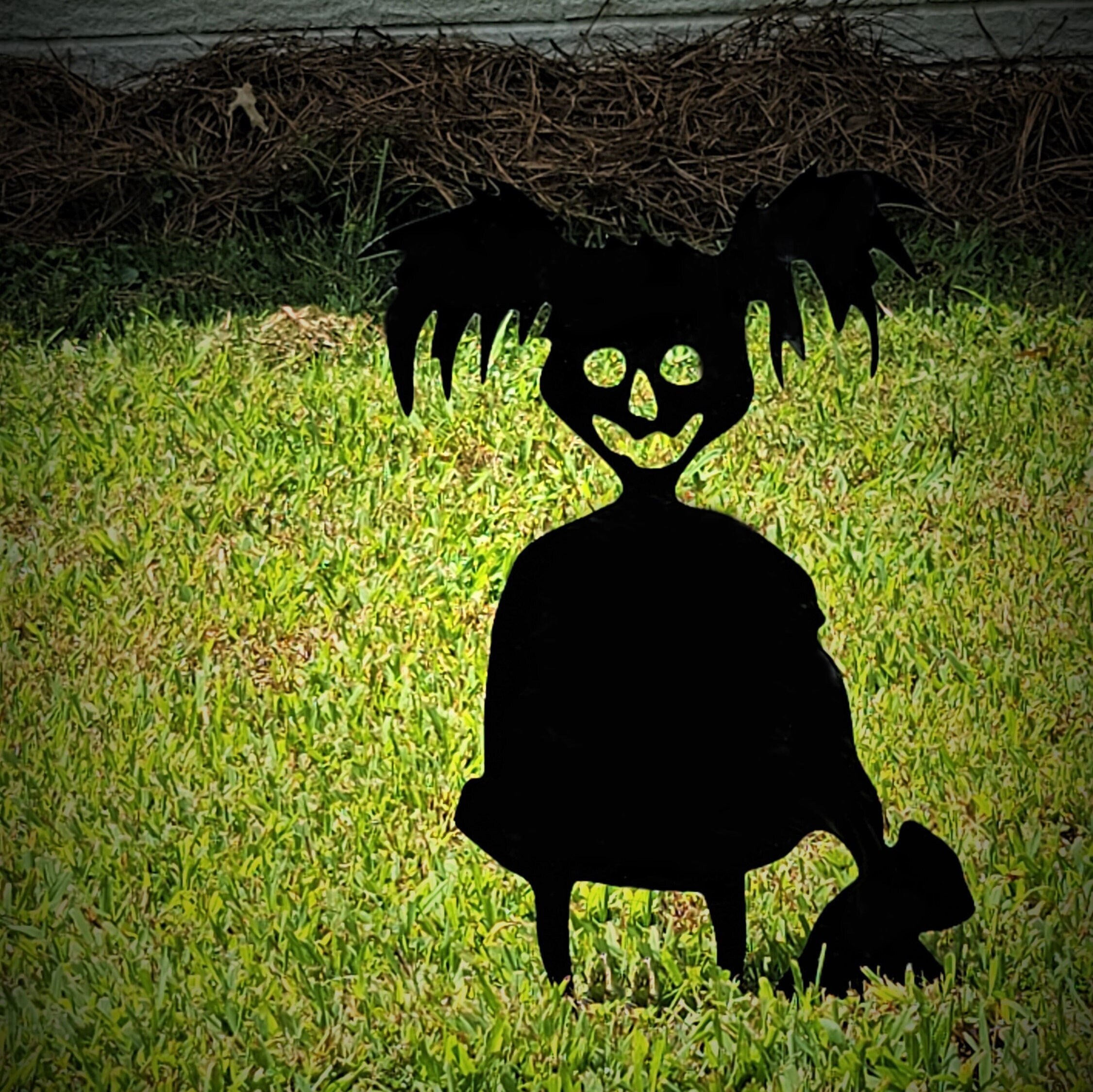 Shadow Casting Zombie Girl Lawn Art, Halloween Outdoor Decoration ...