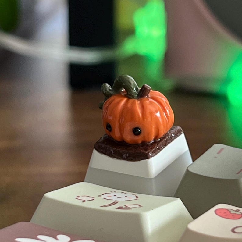 Pumpkin Keycap, Made to Order, Spooky Artisan Keycap, Halloween Pumpkin ...