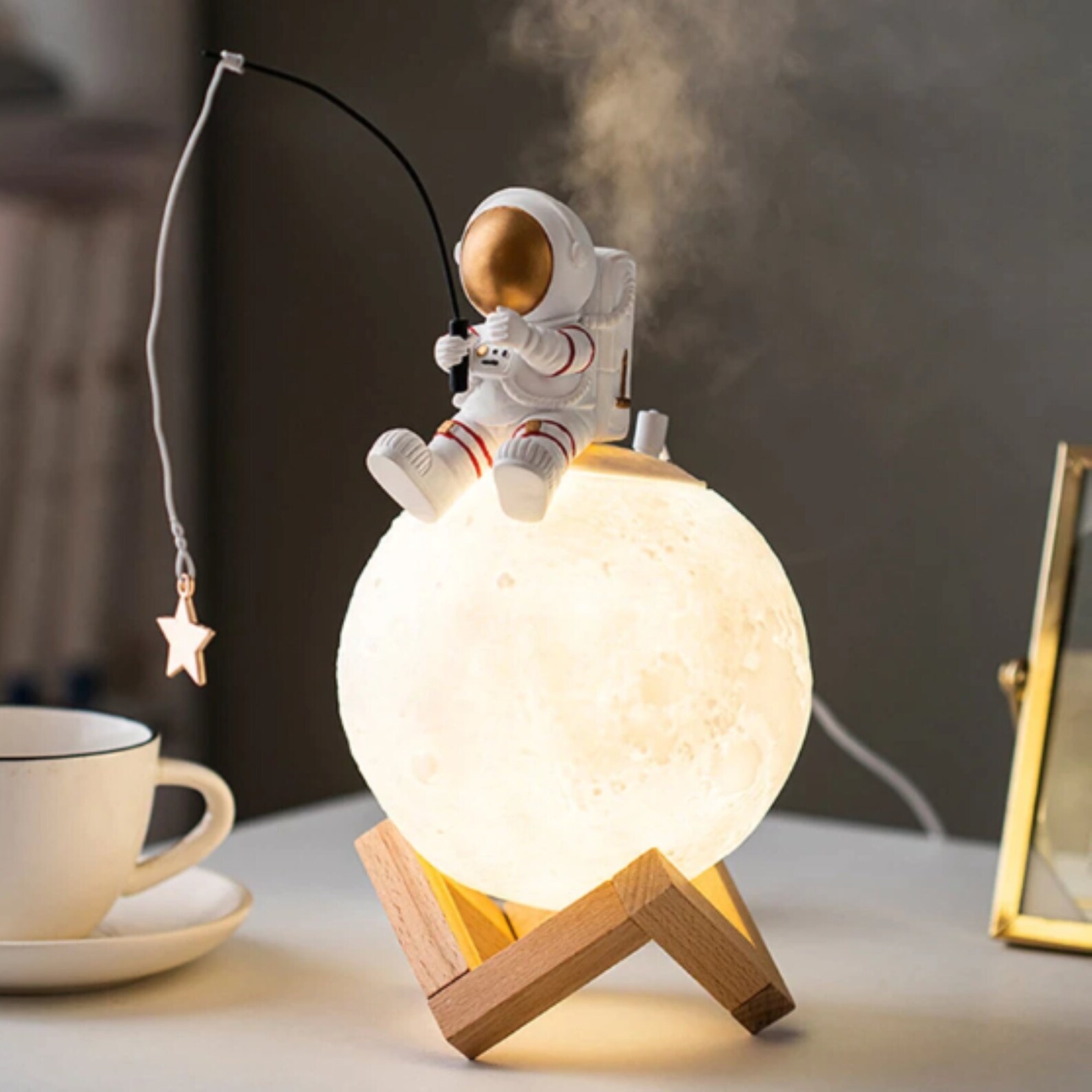 LED Moon Night Light and Humidifier Fog Machine Home Decor LED Lamp ...