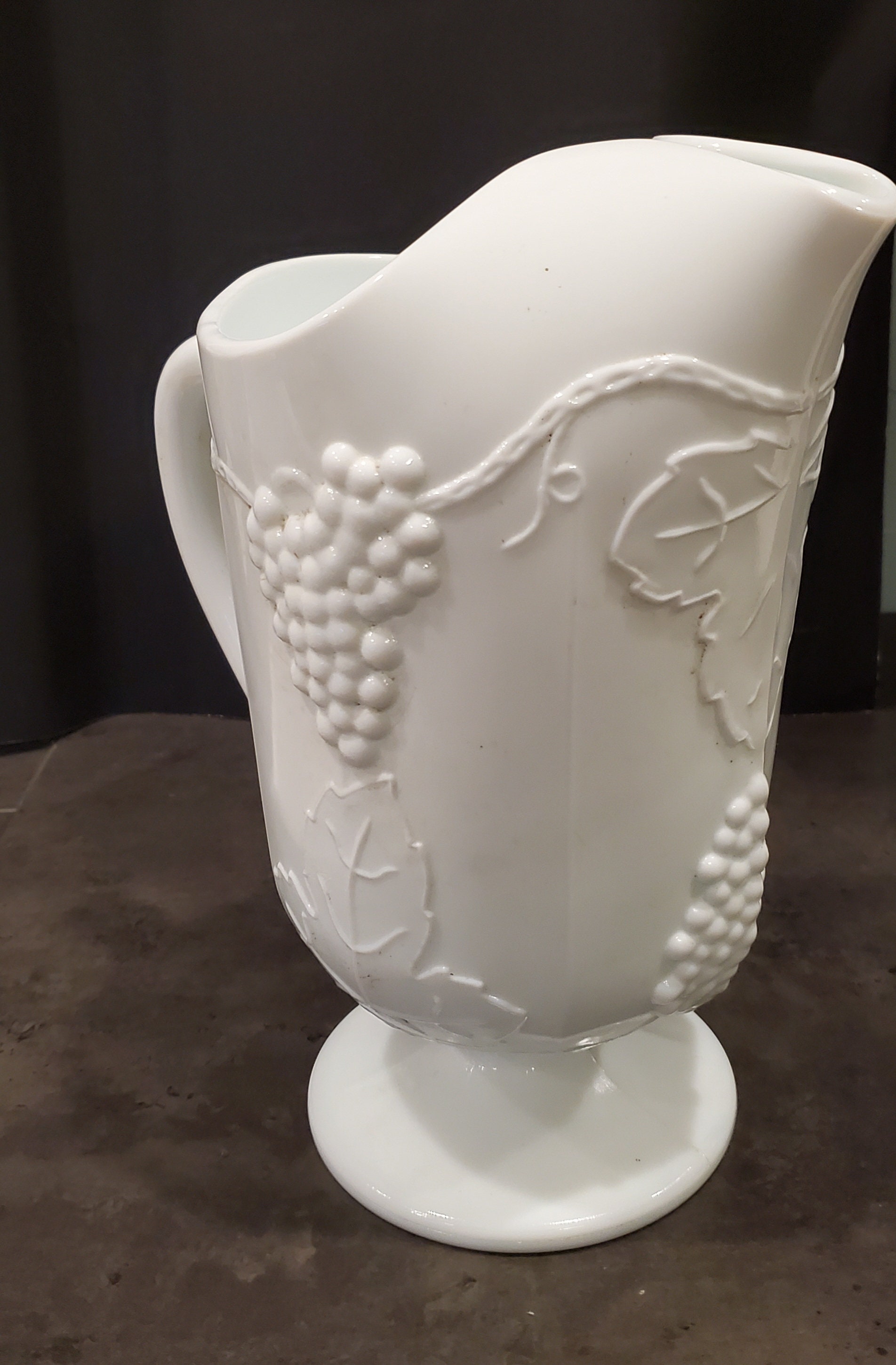 Vtg Milk Glass Pitcher Indiana Glass Colony Harvest Grape - Etsy