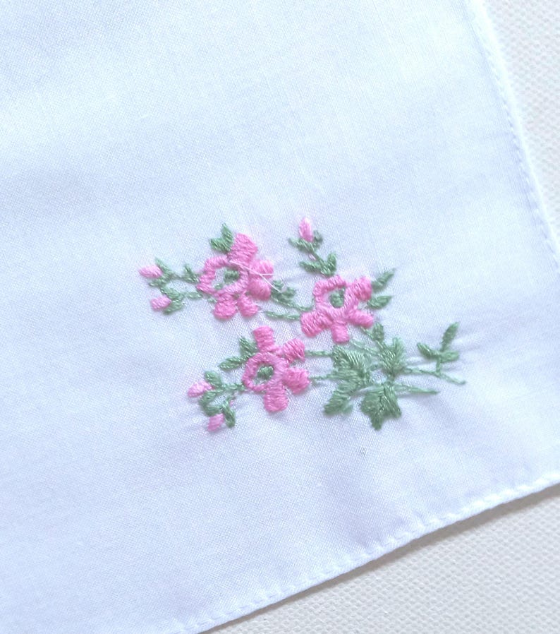 Handkerchief: Set of 3 / Embroidery Flower / Vintage / Woman Accessory ...