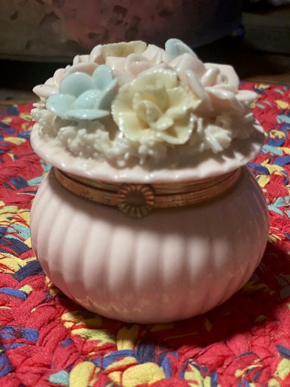 porcelain floral trinket box - Gem