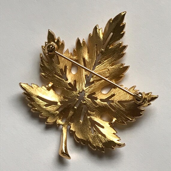 Maple Leaf Pin, Crown Trifari Jewelry, Vintage Mid Ce… - Gem