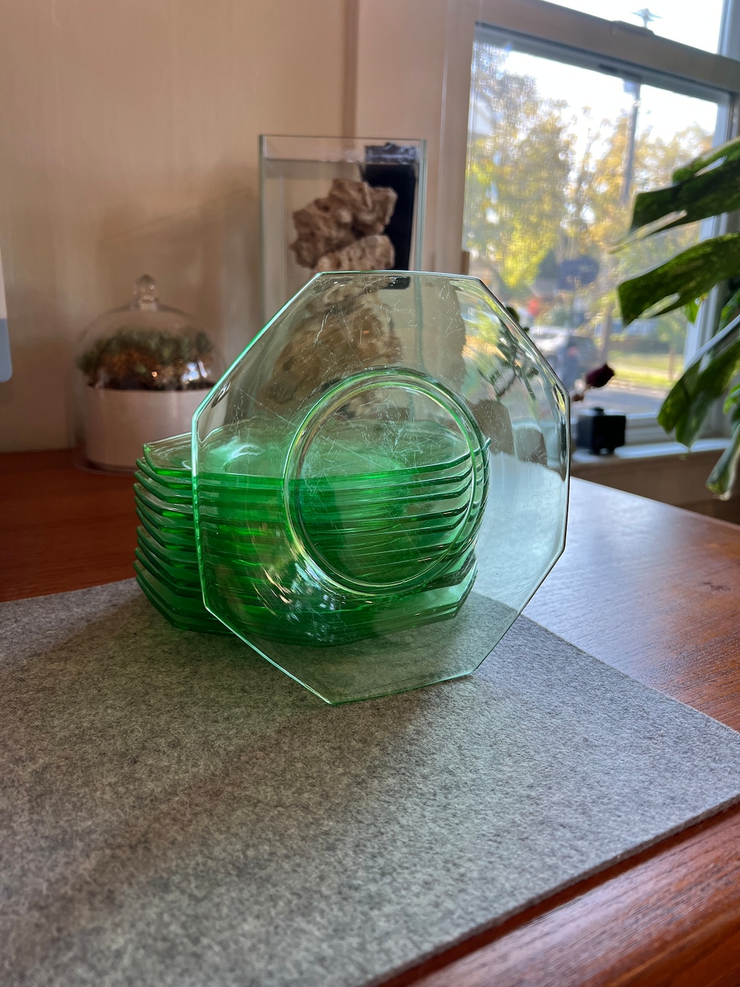 Vintage Octagonal Uranium Glass Plates set of 12 - Etsy