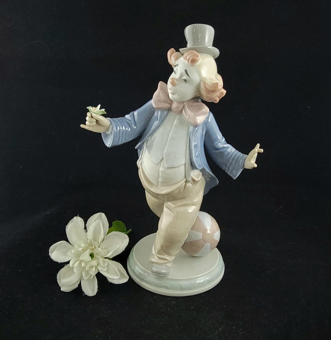 Lladro for A Smile Porcelain Clown /pierrot Figure 6937 C2002 Retired ...