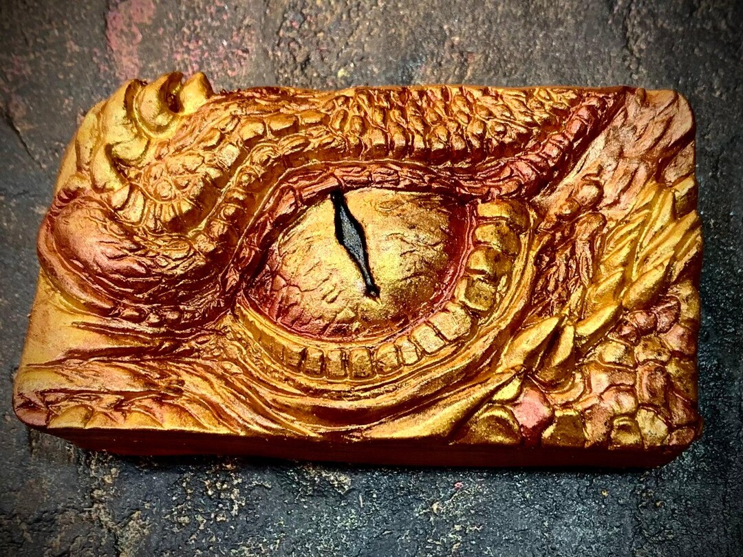 Dragon’s Eye Bar Soap With D20 Cast INSIDE! - Etsy