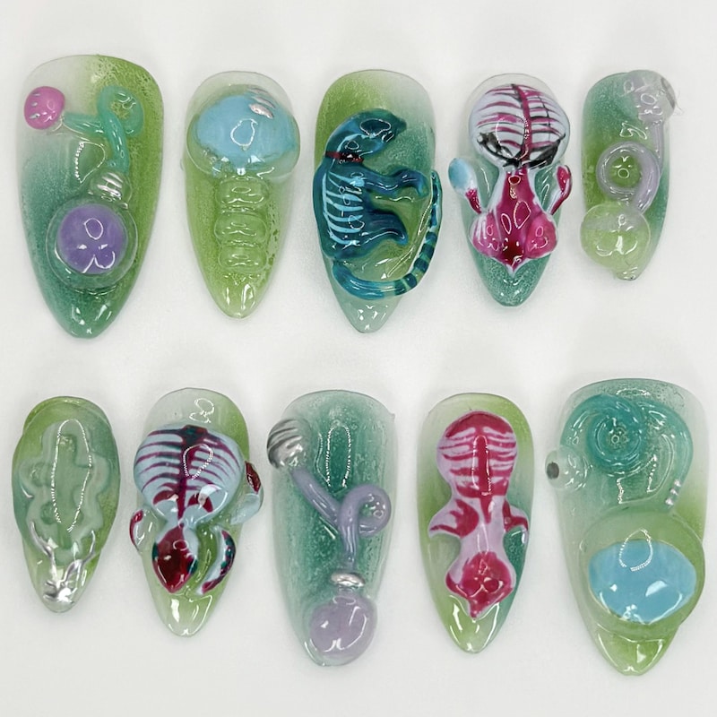 Alien Nails - Etsy