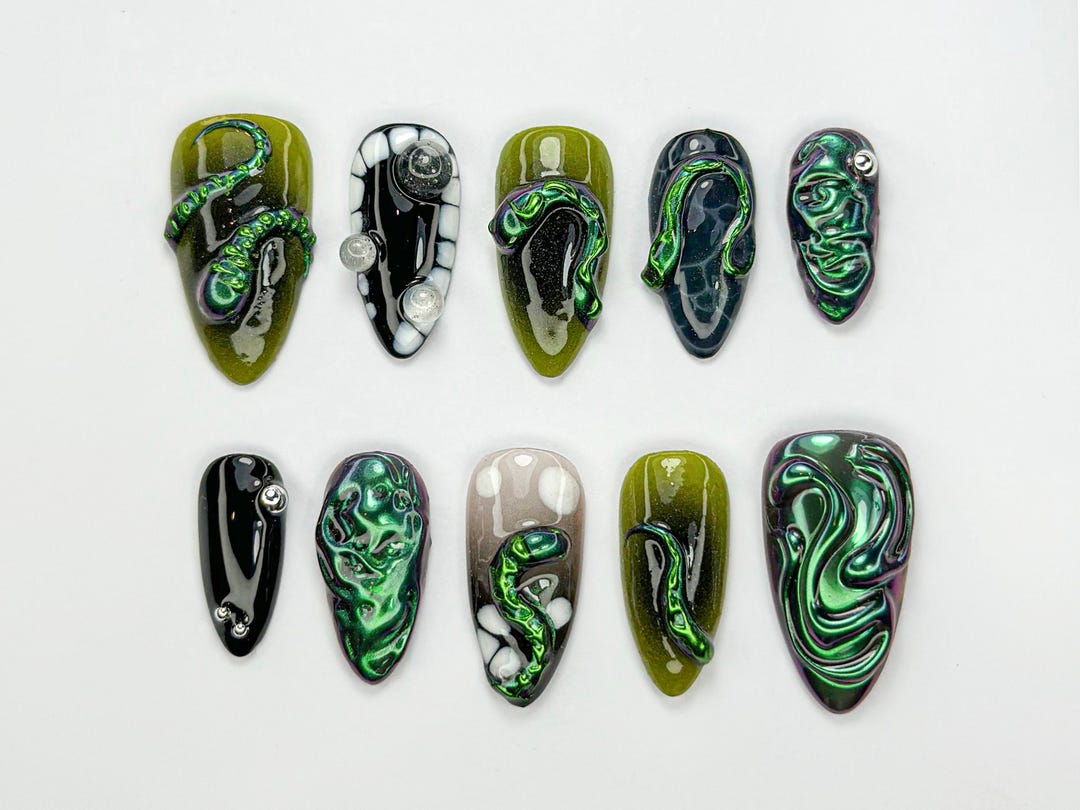 Gothic Chrome Snake Press-on Nails | Reptilian Inspired Nail Design ...