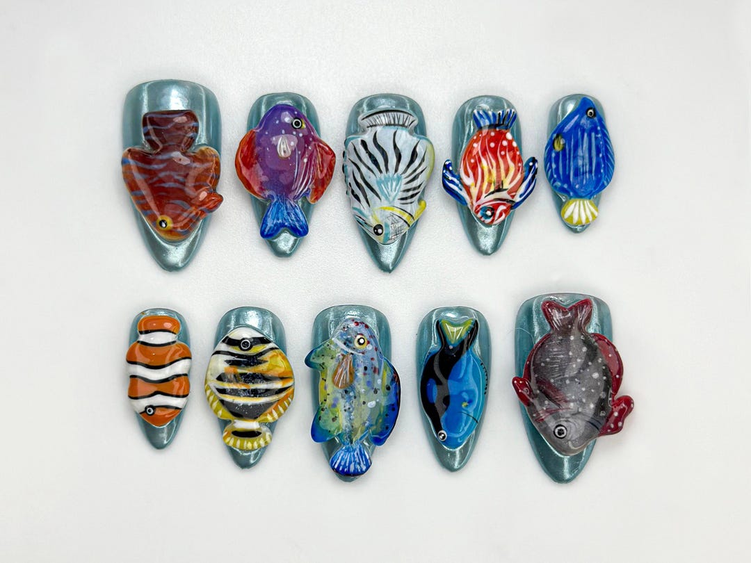 Aquarium Fish Press on Nails | Custom 3D Tropical Fish Nails | Colorful ...