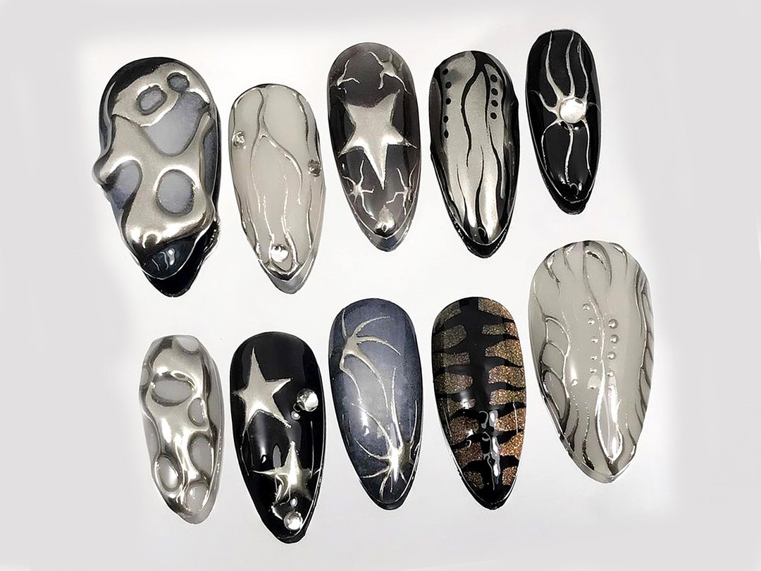 Custom Acubi-style Nail Set | Black White Ombre Press on Nails | Almond ...