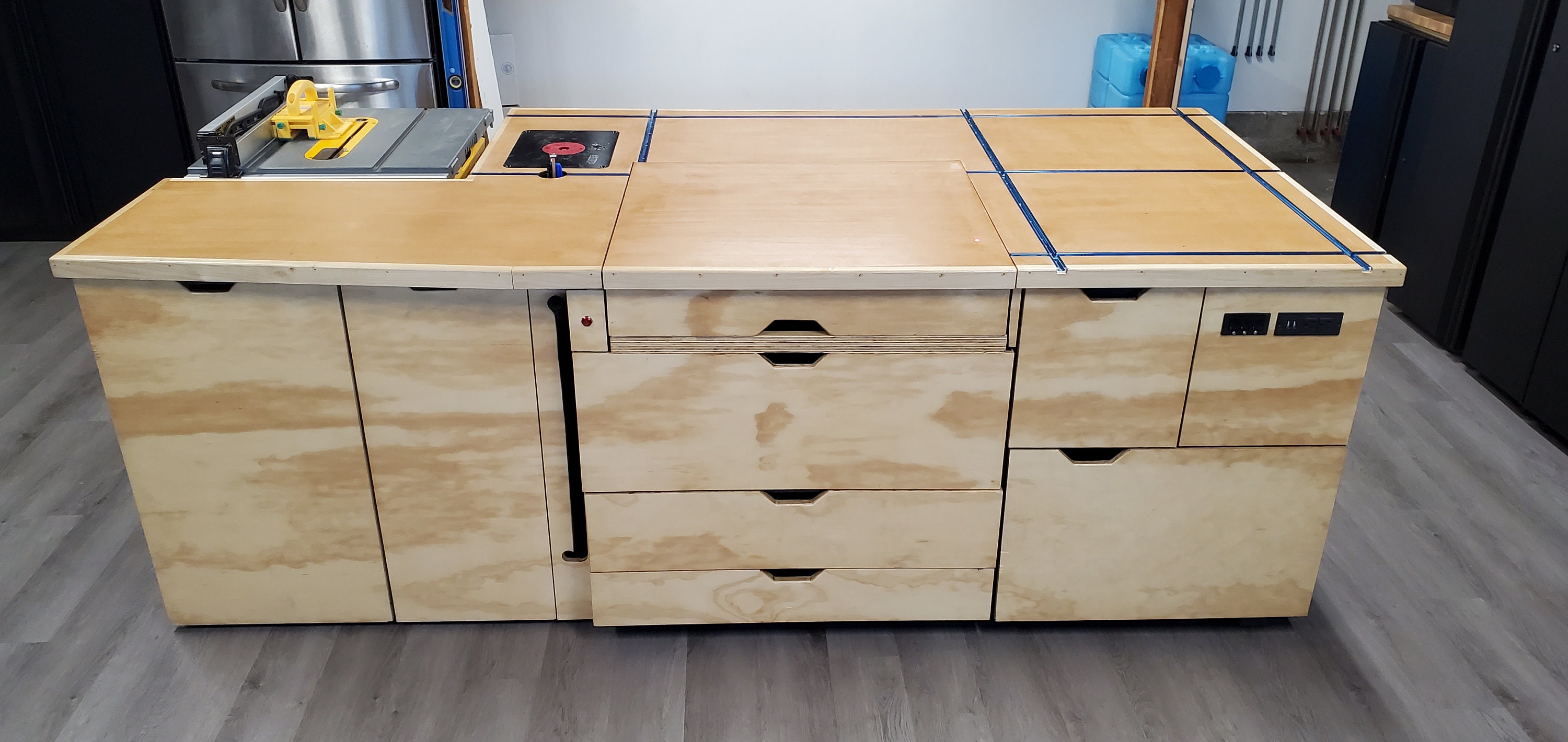 PDF Multitool Mobile Workbench Plans | Miter Saw Flip Top | Table Saw ...